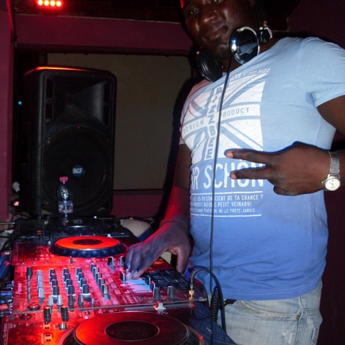 Stream 7oumeni-Hamzawi Med Emin(Dj Danjer Ft Dj Coco Bootleg) by dj ...