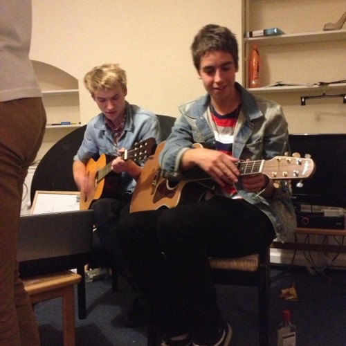 Stream The Smiths - Girl Afraid (Guitar cover) by WSIHE | Listen online ...