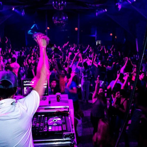 Stream Mike De La Cruz Ft. Dj Felipe by Pipe_Loyola | Listen online for ...