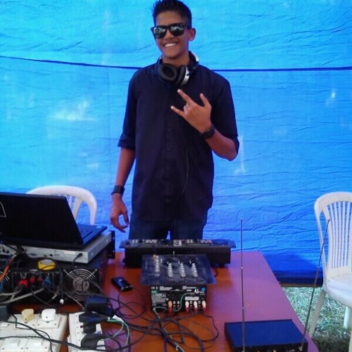Stream Dj FuNkY - DJ V@LVIN 2013 PRODUCTION REMIX by Valvin Fernandes ...