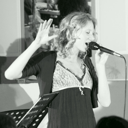 Stream Smile - Dianne Reeves by Lisa Heide | Listen online for free on ...