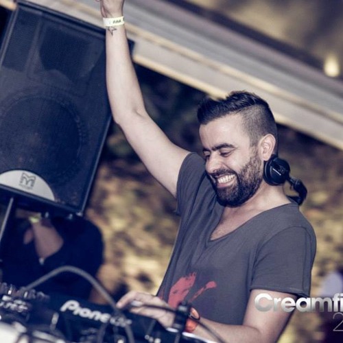Stream Carl Bee Live at Creamfields Malta - Warm Up For Seth Troxler ...
