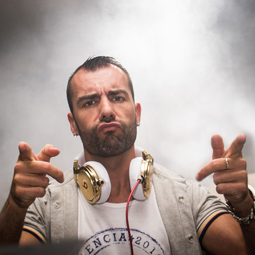 Stream DJ LUIGGI | Listen to LUIGGIs SETs COMPILATION playlist online ...