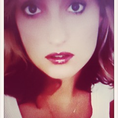 Jen Bloom's Instagram, Twitter & Facebook on IDCrawl