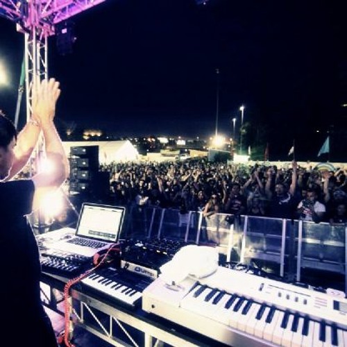 Stream BT (Brian Transeau) LIVE PA @ TWO TRIBES,MELBOURNE (7/5/04 ...