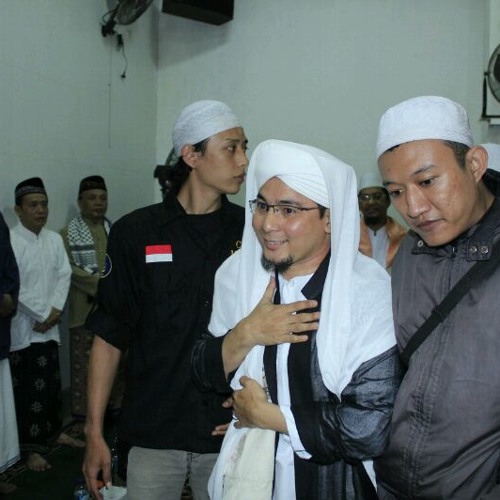 Listen to playlists featuring Majelis Ash Sholaatu'alan Nabi SAW - Ya Habibana Ali by Sofyan ...