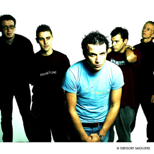 Stream Square One - Building by Maarten Thomis | Listen online for free ...