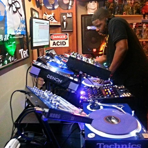 Stream DJ CLENT "LIVE" The Friday Night Groove Parlor 4-25-2014 by ...
