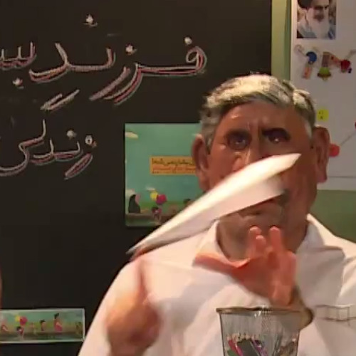 Stream Shabake Nim - Zange Madreseh by Manoto من‌ و تو | Listen online ...