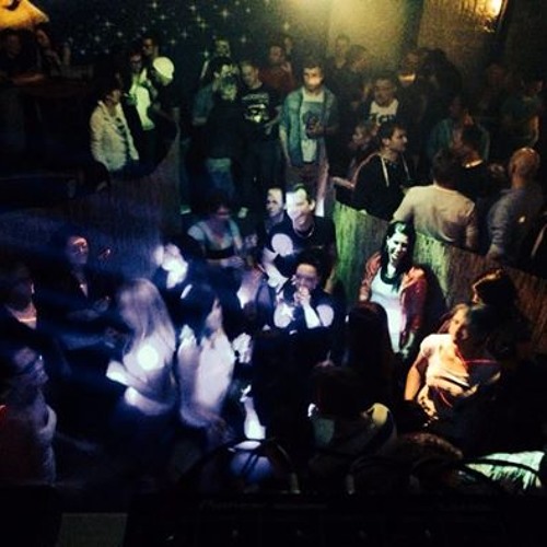 Stream DJ Pepper@Cosmoclub by Pepper-Moon Circus | Listen online for ...