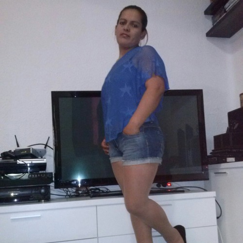 Stream No renunciare Alci Acosta a Valencia -Spain by Elizabeth M ...