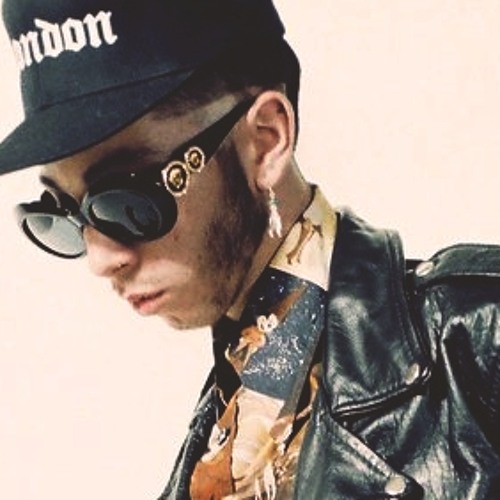 Stream Showing Off - Danny Seth ft. Kayo (prod. By HU₵₵I) by colincusac ...