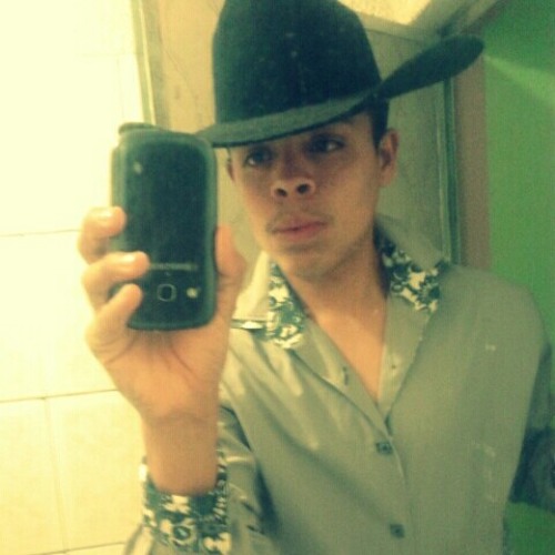 Stream Gerardo Calzada | Listen to grupo Dj guero mix playlist online ...