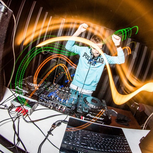 Stream Yellow Claw Vs DJ Snake Vs Uz X Azar - Shake(Arti Mash Up) by ...