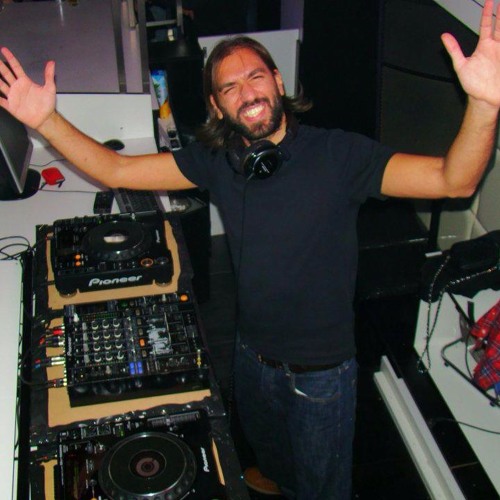 Stream DJ Tarkan - No Smoking (June 3, 2009) by DJ Tarkan | Listen ...