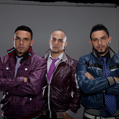 Stream Bien chevere by NANDO Y BETO los gemelos | Listen online for ...