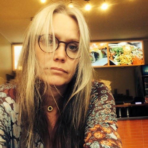 Stream Arna Mathiesen um bókina 'Scarcity in excess' by Lára Hanna ...