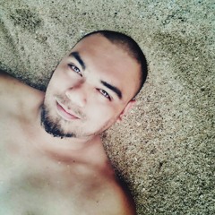 Robert Roxas's Instagram, Twitter & Facebook on IDCrawl