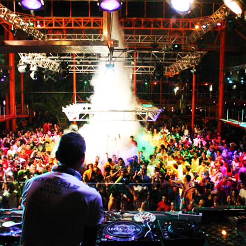 Stream DJ SHAHIN & DJ OMID - DANCE MIX OLD SCHOOL by Relaxino | Listen ...