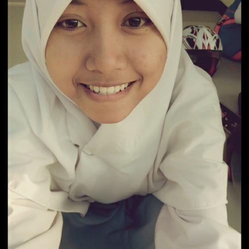 Stream For my mom, Sri Suprapti. Happy mom's day by maker_1997 | Listen online for free on ...