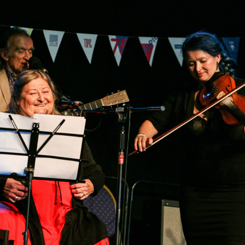 Stream Waterson:Carthy ~ While Shepherds Watched by Topic Records ...