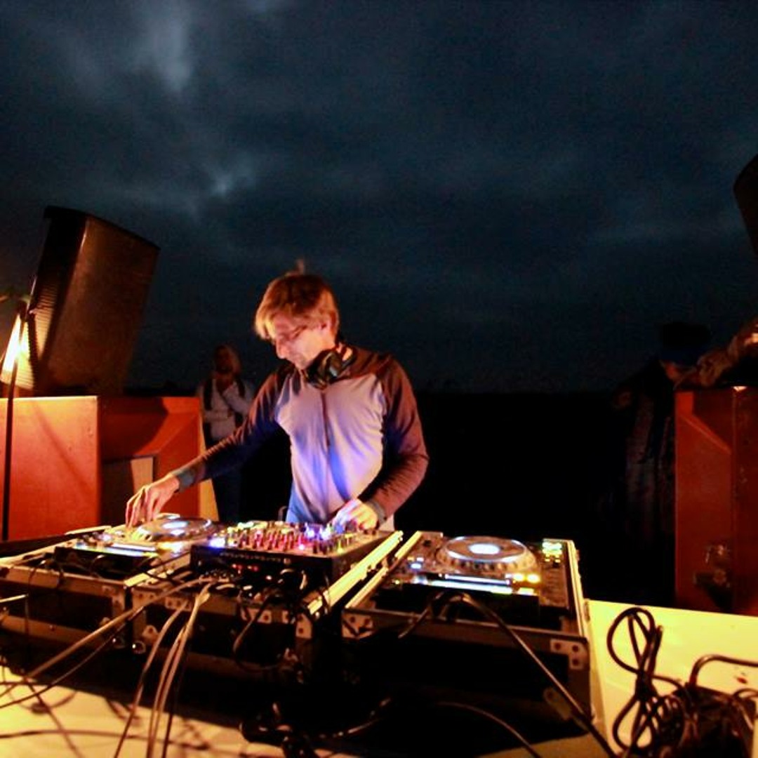 Stream Brad Moontribe Live @ FMG December 2014 by Brad Moontribe | Listen online for free on ...