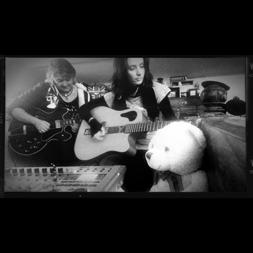 Stream Daarkenciel - New Year's Day (U2 cover) by Diana Rauch | Listen ...