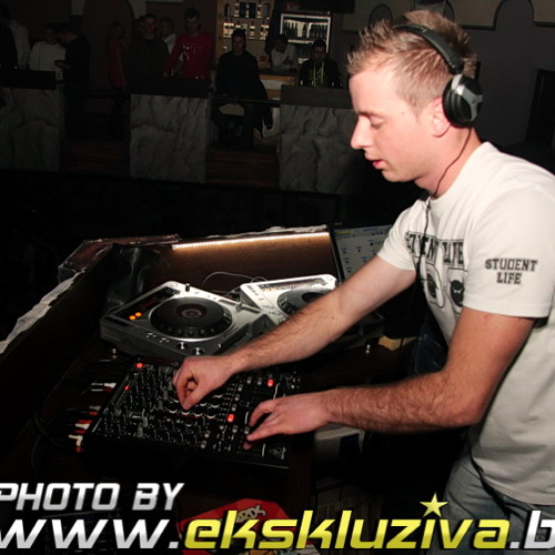 Listen to playlists featuring DJ EXIT 2012 MIX not for everyone's ears ...