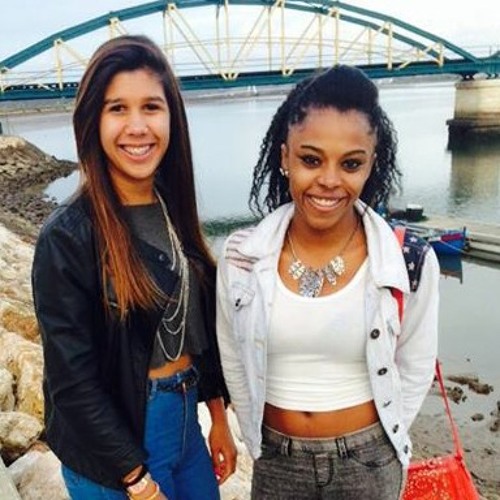 Stream A famosa cantora em Albufeira by Marlene Varela | Listen online ...