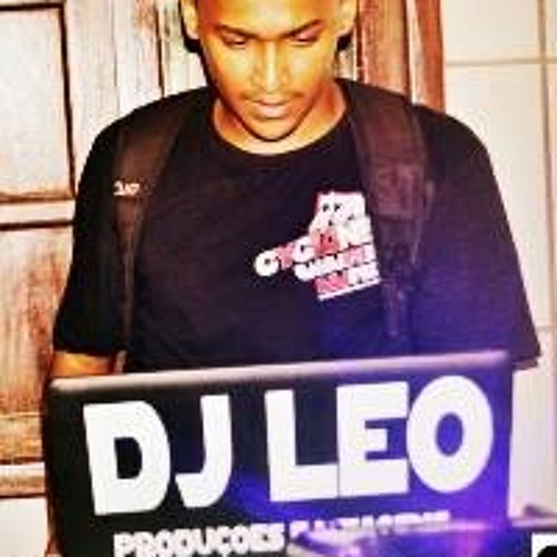 Listen to TOP MIXAGEM DO MOMENTO == SEQUENCIA DE FUNK == [ DJ LEO DE CG ] by DJ LEO DE CG in ...