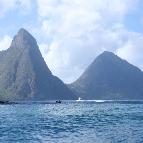 Stream Go Head Girl by A L _Official Page | Listen online for free on ...