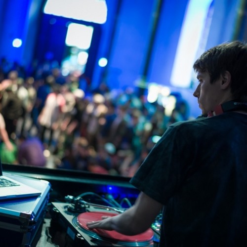 Stream Cosmic - The Warm Up by Dj Cosmic* | Listen online for free on ...