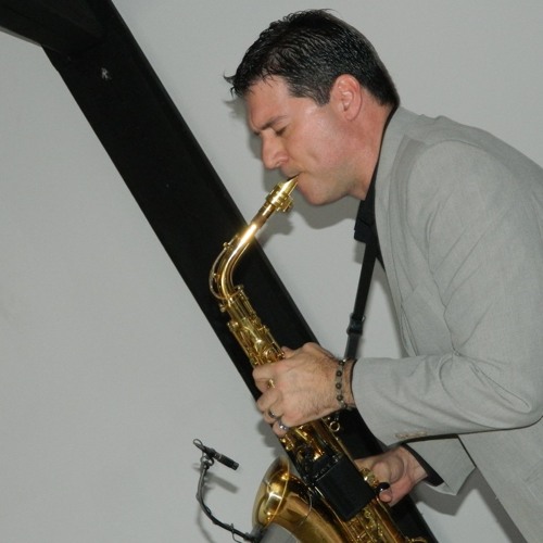 Stream To love someboy Bee Gees Saxofon Cover Saxofonista Cesar by ...