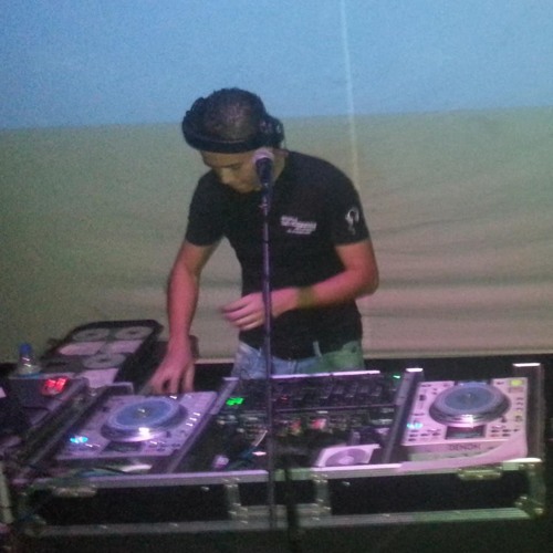 Stream 05 - Salsa Classic - Dj Fausto - La Gigante De El Salvador by Dj ...