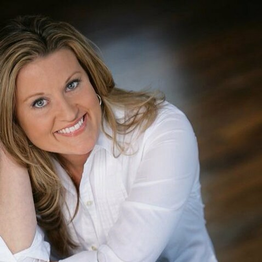 Kelly Sutton's Instagram, Twitter & Facebook on IDCrawl