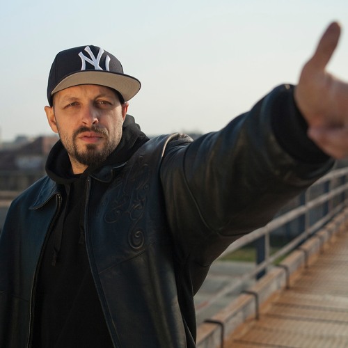 Stream Ombladon - Hip Hop Romanesc by SkyKingsTV | Listen online for ...