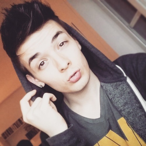 Stream darkviktory - ShortMessage [re: diss] by darkviktory | Listen ...