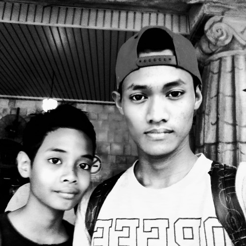 Stream Potret (Ayish Cover) by Ayishhhh | Listen online for free on ...