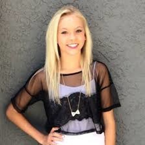 Lip Gloss Jordyn Jones