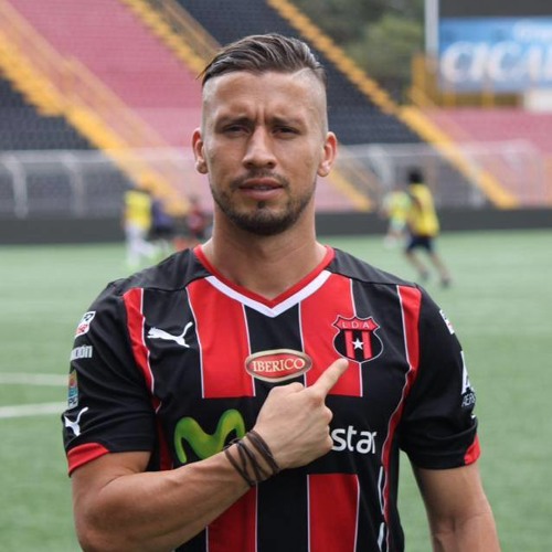 Stream Javier Loaiza habla de su debut con Alajuelense by ...