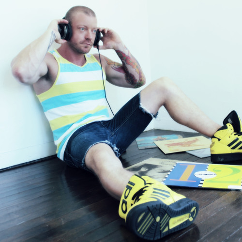 Stream Somebody Scream (Wayne G XXL Mix) by Wayne G | Listen online for ...