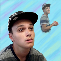 Laura Clare's Instagram, Twitter & Facebook on IDCrawl