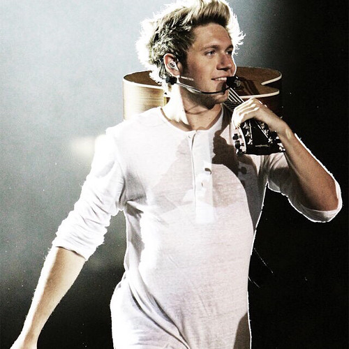 Stream Niall on BBC Radio1 with Scott Mills by Official1DState | Listen ...