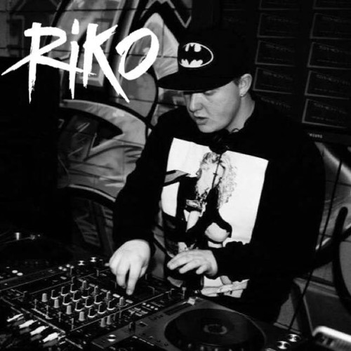 Stream Riko Power Free Bass F# (Powerstomp Rev Bass) by DJ RIKO ...