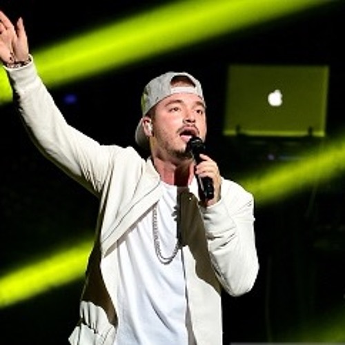 Stream J Balvin Malvada en vivo by XFLOW MUSIC | Listen online for free ...