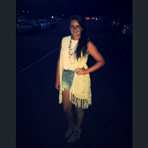 Stream Chandelier - Sia Cover By Brianne Nealon by Brianne | Listen ...