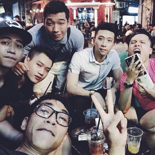 Stream Những ngày tháng đó-LK ft Eddy Viet by Be; | Listen online for ...