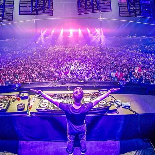 Hardwell On Stage