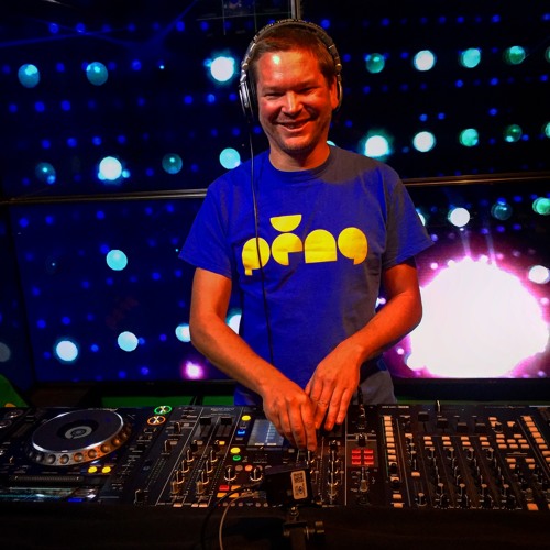 Stream Andy Compton October 2015 Mix by AndyCompton | Listen online for ...