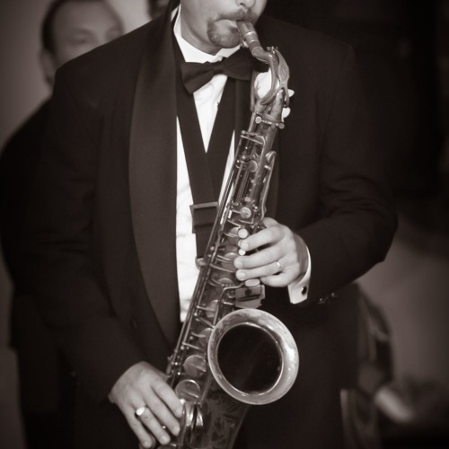 Stream I Saw Mommy Kissing Santa Claus by Bernie Maloney | Listen ...